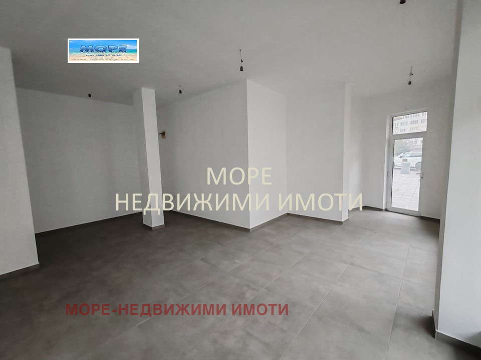 Дава под Наем ОФИС в град Бургас, Изгрев - 77 кв.м / 350 € 684.54 лв ...